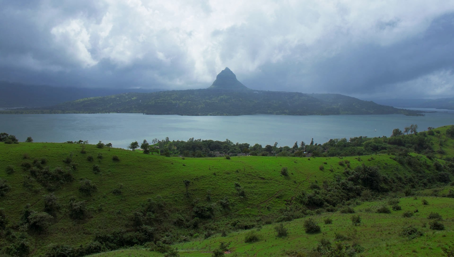 Pawna Lake - Complete Information | PawnaCamp.com